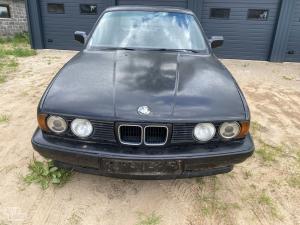 BMW 520 1990 in Prienai, with an engine capacity of 2.00 L and mileage of 333 thousand km for 999 €, photo  on AUTOMOTO.COM.LV