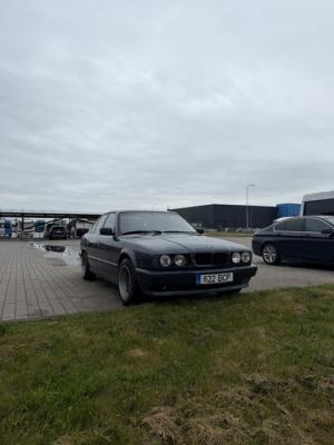 BMW 520 1995 in Tartu, with an engine capacity of 2.00 L and mileage of 245 thousand km for 2000 €, photo 3 on AUTOMOTO.COM.LV