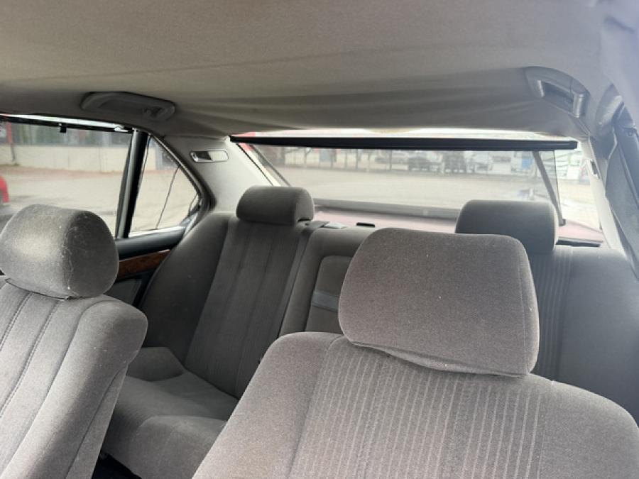 BMW 520 1995 in Tartu, with an engine capacity of 2.00 L and mileage of 245 thousand km for 2000 €, photo 7 on AUTOMOTO.COM.LV