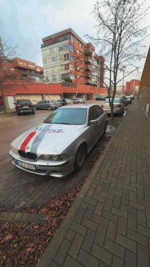BMW 520 1996 Klaipėda, ar dzinēja tilpumu 2.00 L un nobraukumu 340 tūkst. km par 2000 €, foto 3 vietnē AUTOMOTO.COM.LV