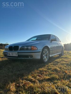 BMW 520 1996 Alūksne, ar dzinēja tilpumu 2.00 L un nobraukumu 320 tūkst. km par 990 €, foto  vietnē AUTOMOTO.COM.LV