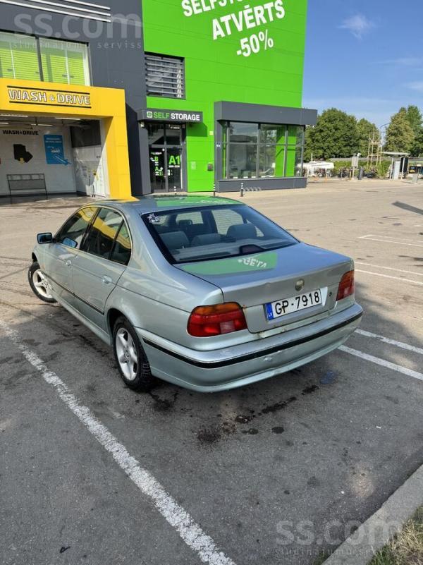BMW 520 1997 in Riga, with an engine capacity of 2.00 L and mileage of 366 thousand km for 1600 €, photo 6 on AUTOMOTO.COM.LV