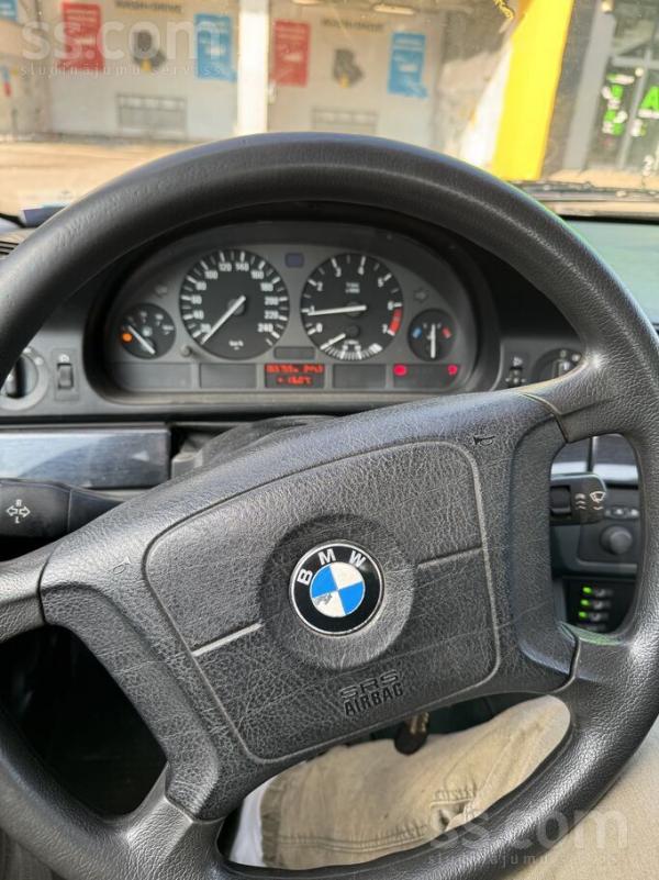BMW 520 1997 in Riga, with an engine capacity of 2.00 L and mileage of 366 thousand km for 1600 €, photo 8 on AUTOMOTO.COM.LV