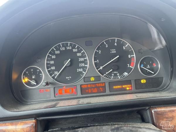 BMW 520 1999 in Panevezys, with an engine capacity of 2.00 L and mileage of 431 thousand km for 500 €, photo 7 on AUTOMOTO.COM.LV