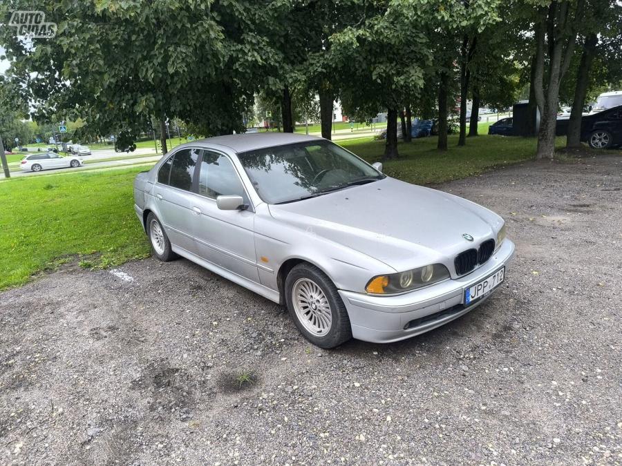 BMW 520 2000 in Kaunas, with an engine capacity of 2.00 L and mileage of 300 thousand km for 659 €, photo 1 on AUTOMOTO.COM.LV