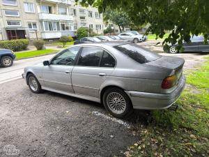 BMW 520 2000 in Kaunas, with an engine capacity of 2.00 L and mileage of 300 thousand km for 659 €, photo 6 on AUTOMOTO.COM.LV