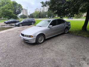 BMW 520 2000 in Kaunas, with an engine capacity of 2.00 L and mileage of 300 thousand km for 659 €, photo 7 on AUTOMOTO.COM.LV