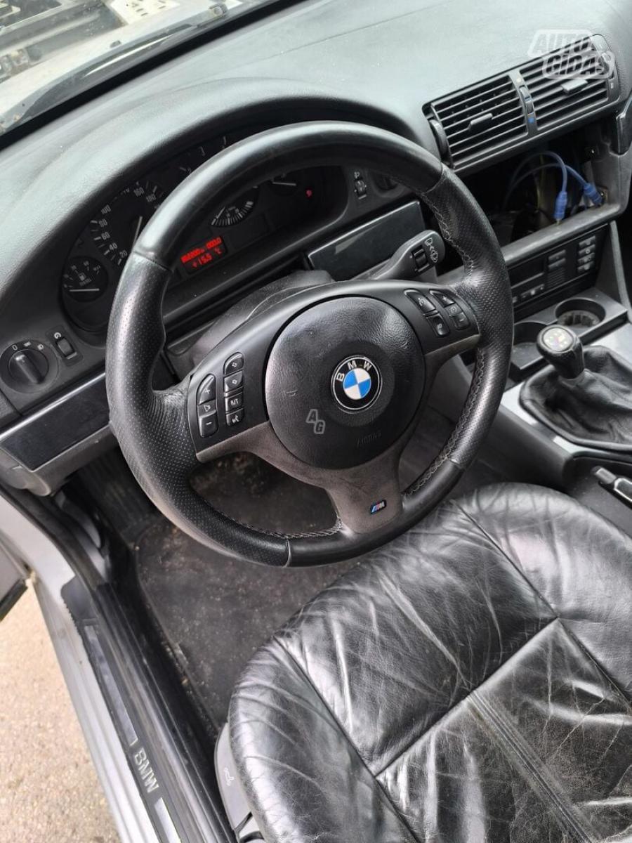 BMW 520 2000 in Kaunas, with an engine capacity of 2.00 L and mileage of 300 thousand km for 659 €, photo 11 on AUTOMOTO.COM.LV