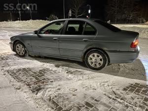 BMW 520 2001 Madona, ar dzinēja tilpumu 2.00 L un nobraukumu 389 tūkst. km par 2350 €, foto 3 vietnē AUTOMOTO.COM.LV
