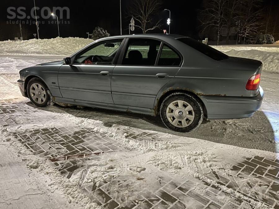 BMW 520 2001 Madona, ar dzinēja tilpumu 2.00 L un nobraukumu 389 tūkst. km par 2350 €, foto 3 vietnē AUTOMOTO.COM.LV