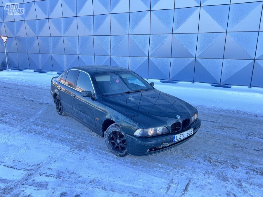 BMW 520 2001 Šilutė, ar dzinēja tilpumu 2.00 L un nobraukumu 375 tūkst. km par 699 €, foto 1 vietnē AUTOMOTO.COM.LV