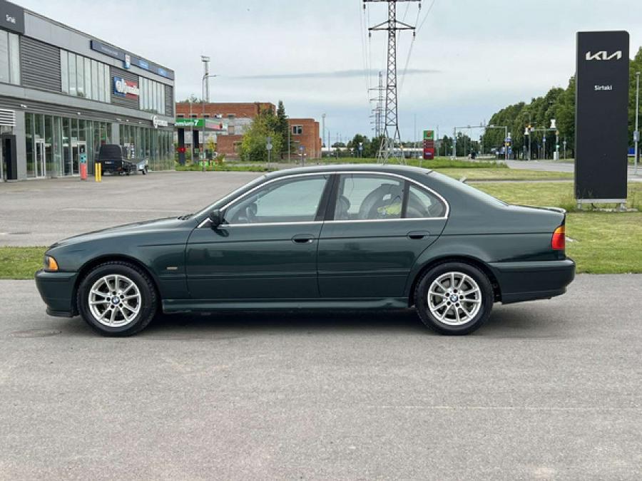 BMW 520 2001 Narva, ar dzinēja tilpumu 2.20 L un nobraukumu 294 tūkst. km par 1999 €, foto 5 vietnē AUTOMOTO.COM.LV