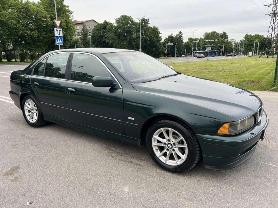 BMW 520 2001 Narva, ar dzinēja tilpumu 2.20 L un nobraukumu 294 tūkst. km par 1999 €, foto 13 vietnē AUTOMOTO.COM.LV