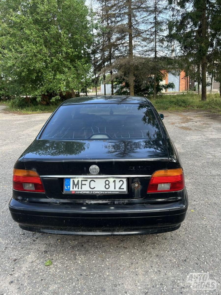 BMW 520 2001 Biržai, ar dzinēja tilpumu 2.00 L un nobraukumu 412 tūkst. km par 600 €, foto 6 vietnē AUTOMOTO.COM.LV