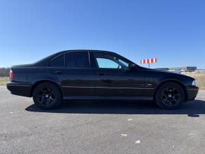 BMW 520 2001 Tallina, ar dzinēja tilpumu 2.20 L un nobraukumu 392 tūkst. km par 3750 €, foto 21 vietnē AUTOMOTO.COM.LV