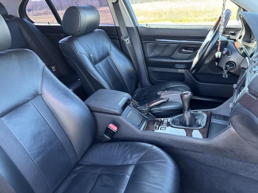 BMW 520 2001 Tallina, ar dzinēja tilpumu 2.20 L un nobraukumu 392 tūkst. km par 3750 €, foto 27 vietnē AUTOMOTO.COM.LV