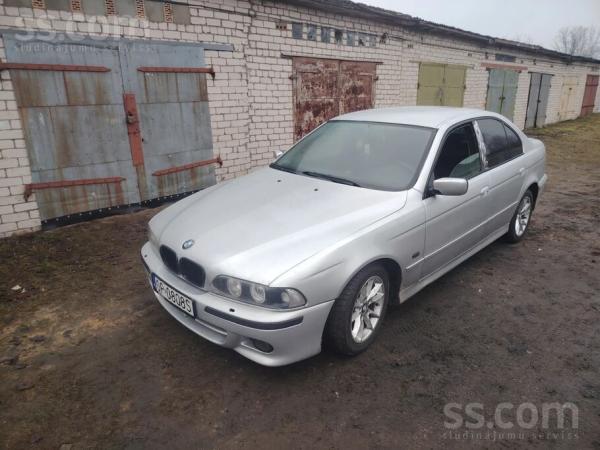 BMW 520 2002 Jelgava, ar dzinēja tilpumu 2.00 L un nobraukumu 300 tūkst. km par 1650 €, foto 1 vietnē AUTOMOTO.COM.LV