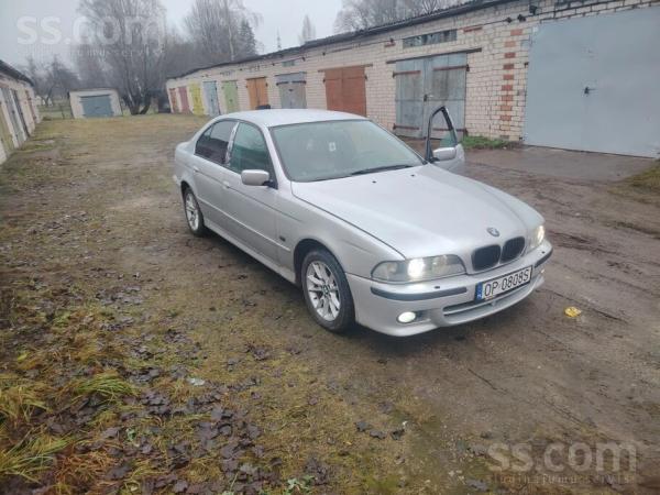 BMW 520 2002 Jelgava, ar dzinēja tilpumu 2.00 L un nobraukumu 300 tūkst. km par 1650 €, foto 5 vietnē AUTOMOTO.COM.LV