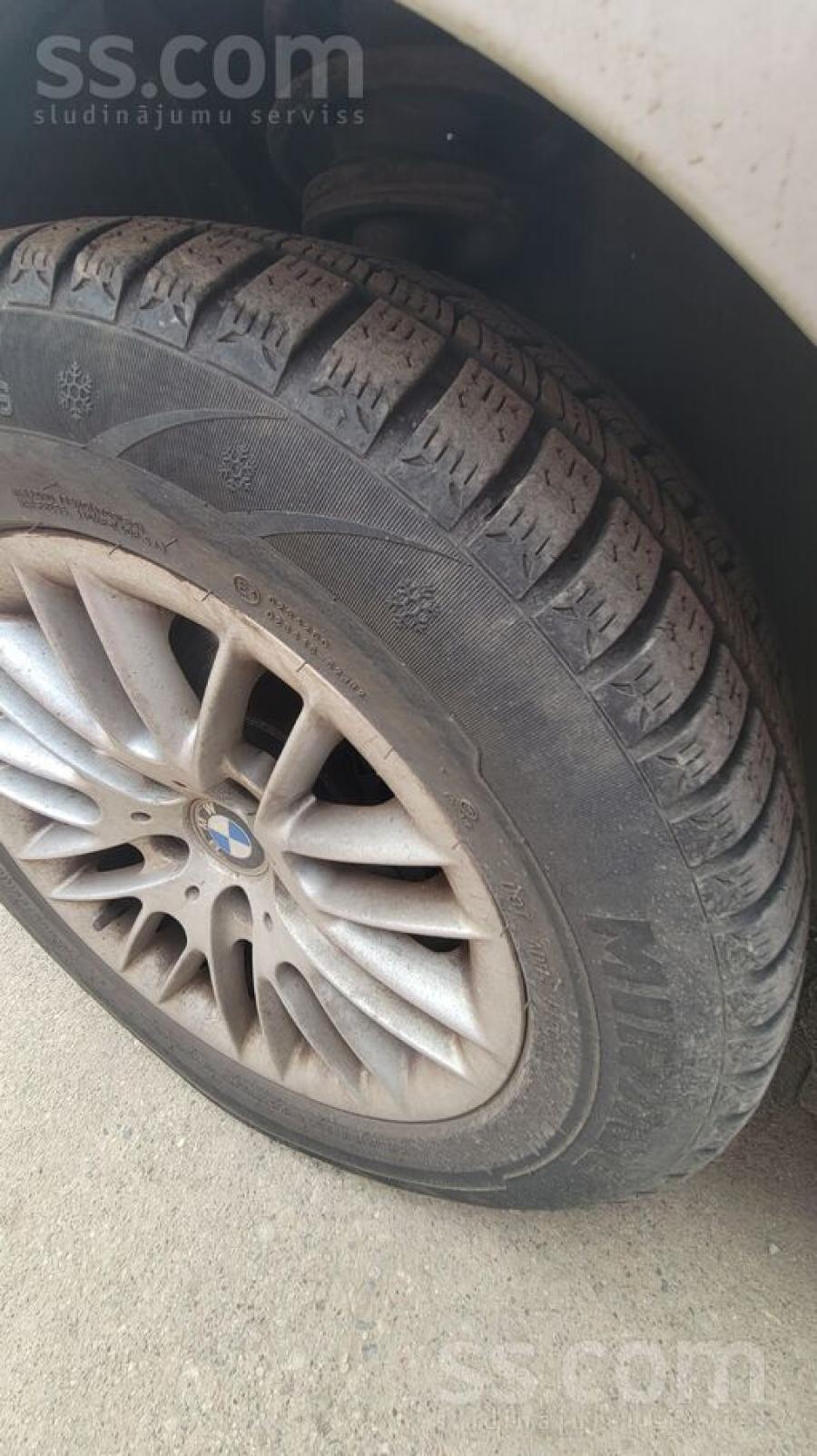 BMW 520 2002 Daugavpils, ar dzinēja tilpumu 2.20 L un nobraukumu 240 tūkst. km par 1500 €, foto 13 vietnē AUTOMOTO.COM.LV