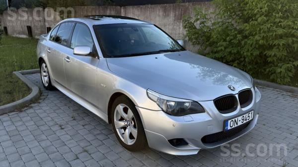 BMW 520 2003 in Riga, with an engine capacity of 2.20 L and mileage of 344 thousand km for 2900 €, photo 3 on AUTOMOTO.COM.LV