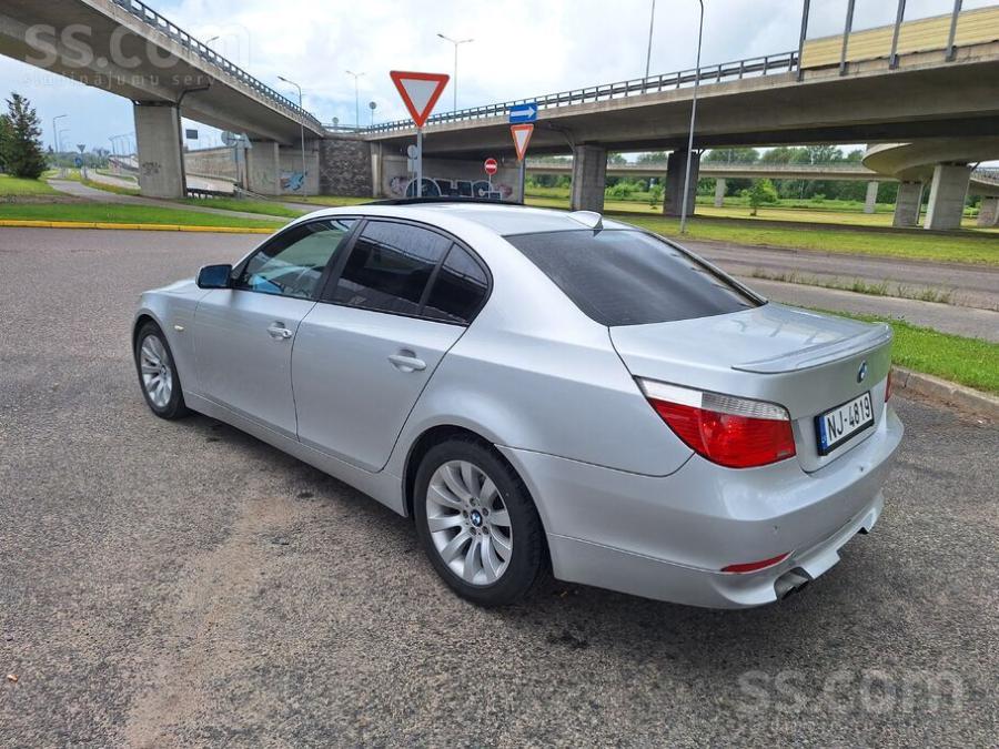 BMW 520 2003 in Riga, with an engine capacity of 2.20 L and mileage of 330 thousand km for 2300 €, photo 6 on AUTOMOTO.COM.LV