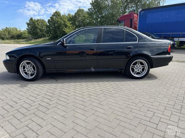 BMW 520 2003 in Marijampole, with an engine capacity of 2.20 L and mileage of 264 thousand km for 3250 €, photo 2 on AUTOMOTO.COM.LV