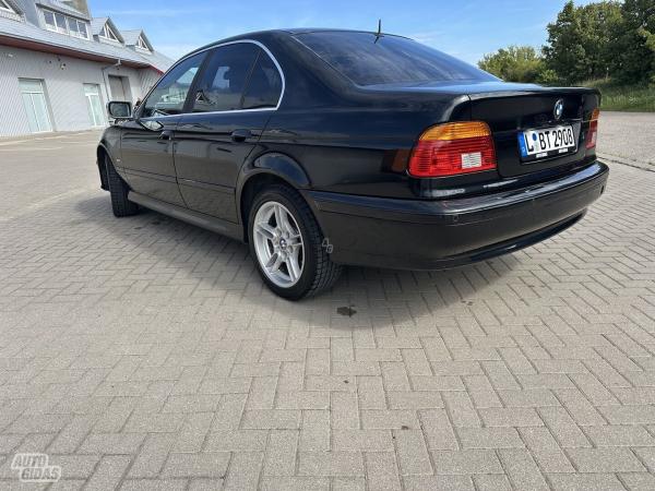 BMW 520 2003 in Marijampole, with an engine capacity of 2.20 L and mileage of 264 thousand km for 3250 €, photo 3 on AUTOMOTO.COM.LV