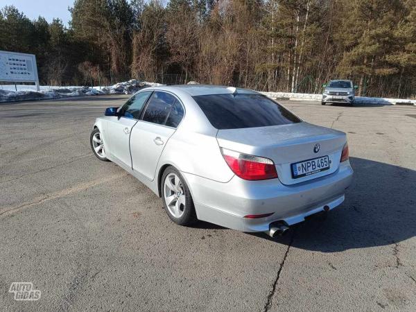 BMW 520 2004 in Vilnius, with an engine capacity of 2.20 L and mileage of 246 thousand km for 1900 €, photo 4 on AUTOMOTO.COM.LV