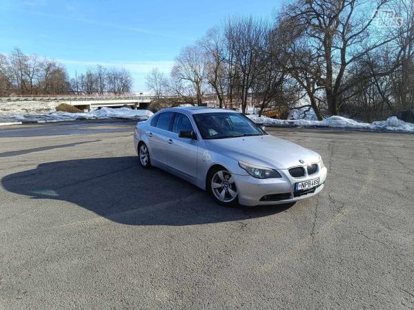 BMW 520 2004 in Vilnius, with an engine capacity of 2.20 L and mileage of 246 thousand km for 1900 €, photo 6 on AUTOMOTO.COM.LV