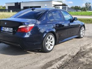 BMW 520 2004 in Alytus, with an engine capacity of 2.20 L and mileage of 397 thousand km for 2400 €, photo 5 on AUTOMOTO.COM.LV