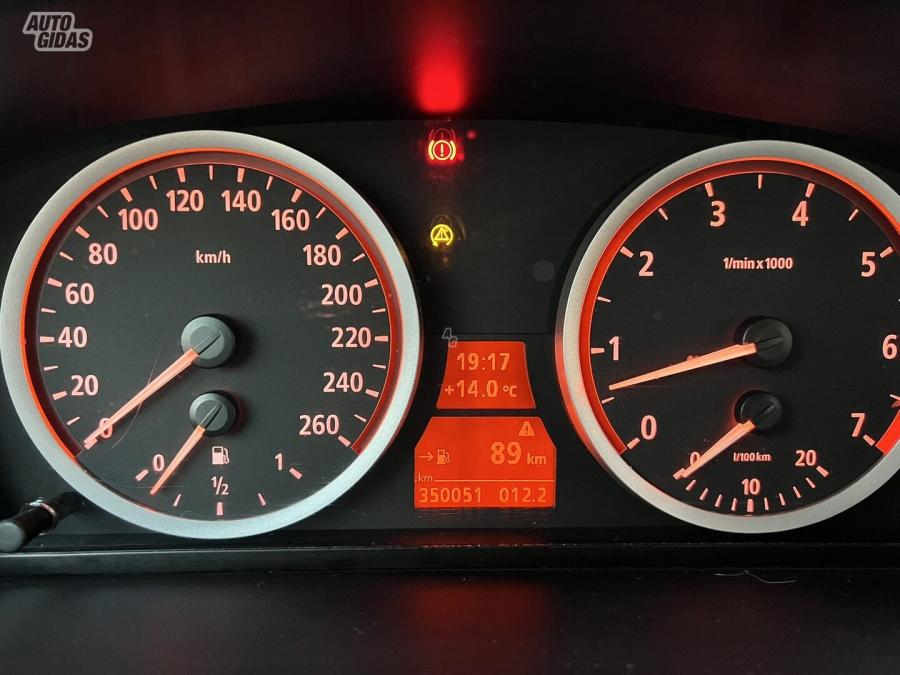BMW 520 2004 Kauņa, ar dzinēja tilpumu 2.20 L un nobraukumu 350 tūkst. km par 1900 €, foto 3 vietnē AUTOMOTO.COM.LV