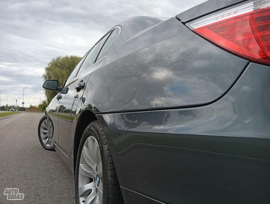 BMW 520 2009 in Vilnius, with an engine capacity of 2.00 L and mileage of 214 thousand km for 5000 €, photo 13 on AUTOMOTO.COM.LV