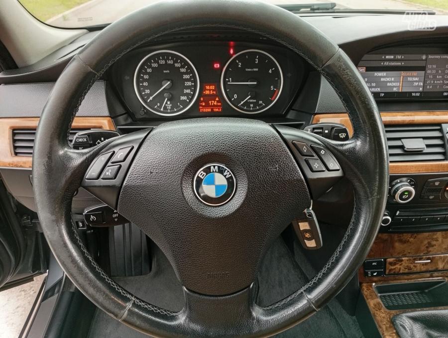 BMW 520 2009 in Vilnius, with an engine capacity of 2.00 L and mileage of 214 thousand km for 5000 €, photo 26 on AUTOMOTO.COM.LV
