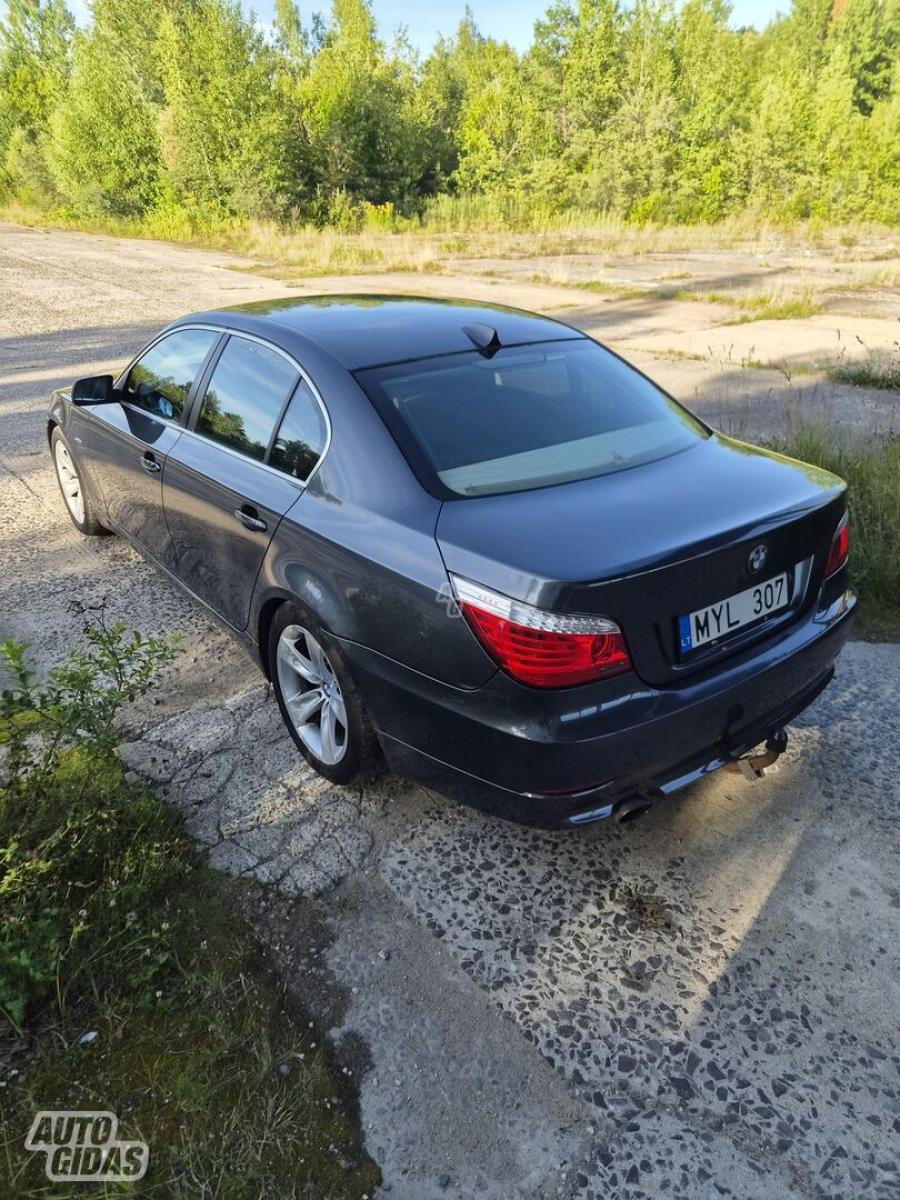 BMW 520 2009 in Visaginas, with an engine capacity of 2.00 L and mileage of 360 thousand km for 1500 €, photo 4 on AUTOMOTO.COM.LV