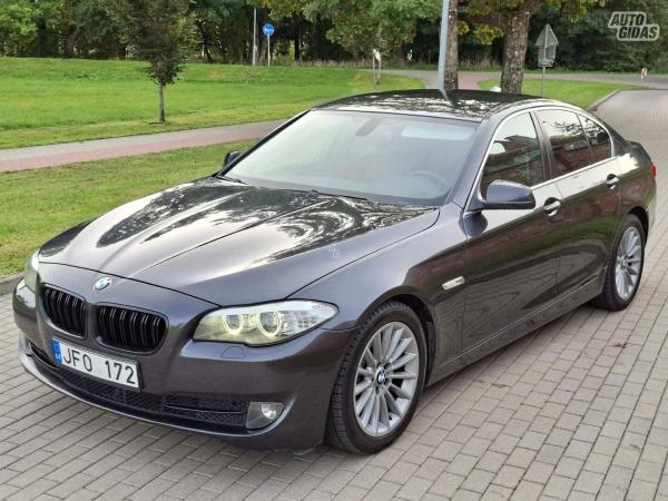 BMW 520 2010 in Silute, with an engine capacity of 2.00 L and mileage of 330 thousand km for 6900 €, photo 7 on AUTOMOTO.COM.LV
