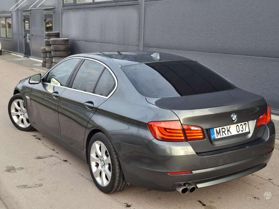 BMW 520 2011 in Silute, with an engine capacity of 2.00 L and mileage of 256 thousand km for 6900 €, photo 2 on AUTOMOTO.COM.LV