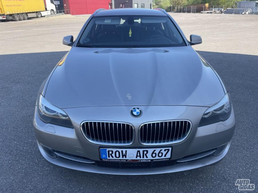 BMW 520 2011 in Kaunas, with an engine capacity of 2.00 L and mileage of 350 thousand km for 7650 €, photo 14 on AUTOMOTO.COM.LV