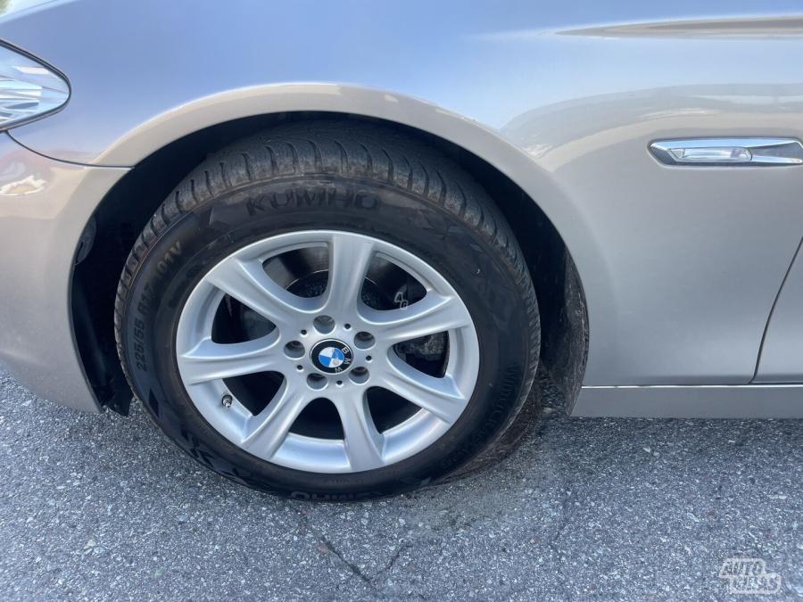 BMW 520 2011 in Kaunas, with an engine capacity of 2.00 L and mileage of 350 thousand km for 7650 €, photo 15 on AUTOMOTO.COM.LV