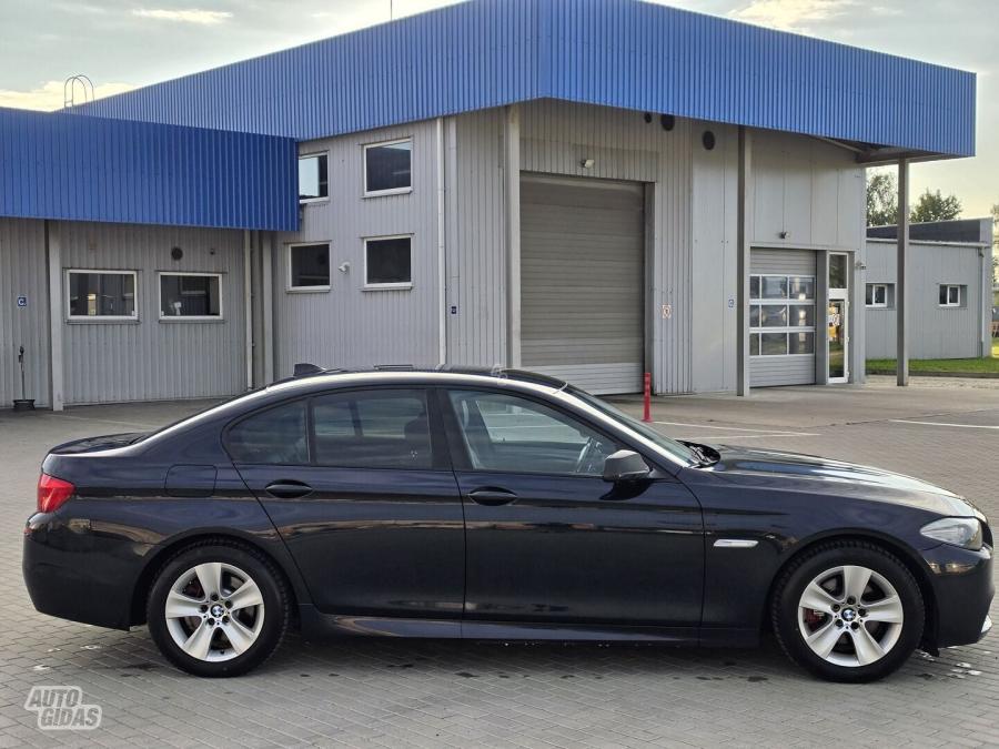 BMW 520 2011 in Silute, with an engine capacity of 2.00 L and mileage of 238 thousand km for 8500 €, photo 13 on AUTOMOTO.COM.LV