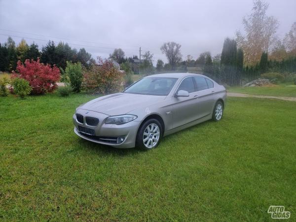 BMW 520 2011 Alīta vietnē BMW 520 2011 Alīta, ar dzinēja tilpumu 2.00 L un nobraukumu 256 tūkst. km par 6199 €, foto 1 vietnē AUTOMOTO.COM.LV
