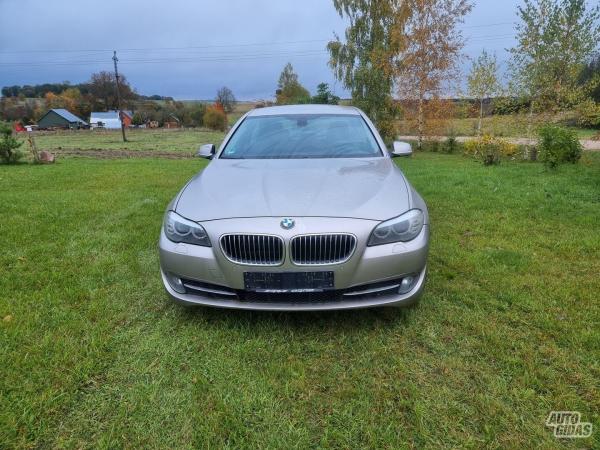 BMW 520 2011 Alīta vietnē BMW 520 2011 Alīta, ar dzinēja tilpumu 2.00 L un nobraukumu 256 tūkst. km par 6199 €, foto 4 vietnē AUTOMOTO.COM.LV