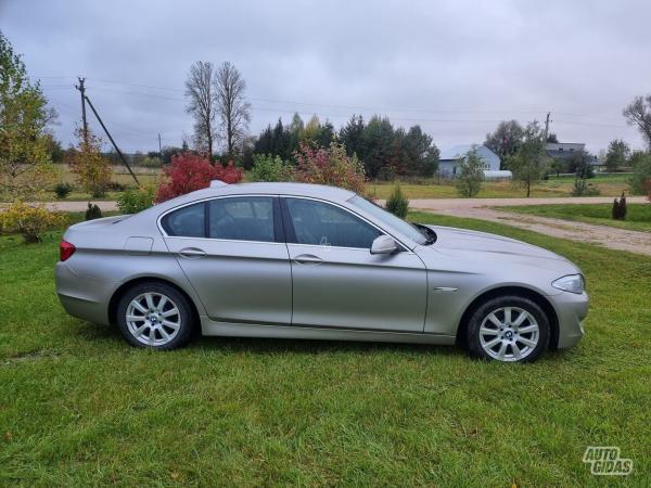 BMW 520 2011 Alīta vietnē BMW 520 2011 Alīta, ar dzinēja tilpumu 2.00 L un nobraukumu 256 tūkst. km par 6199 €, foto 5 vietnē AUTOMOTO.COM.LV