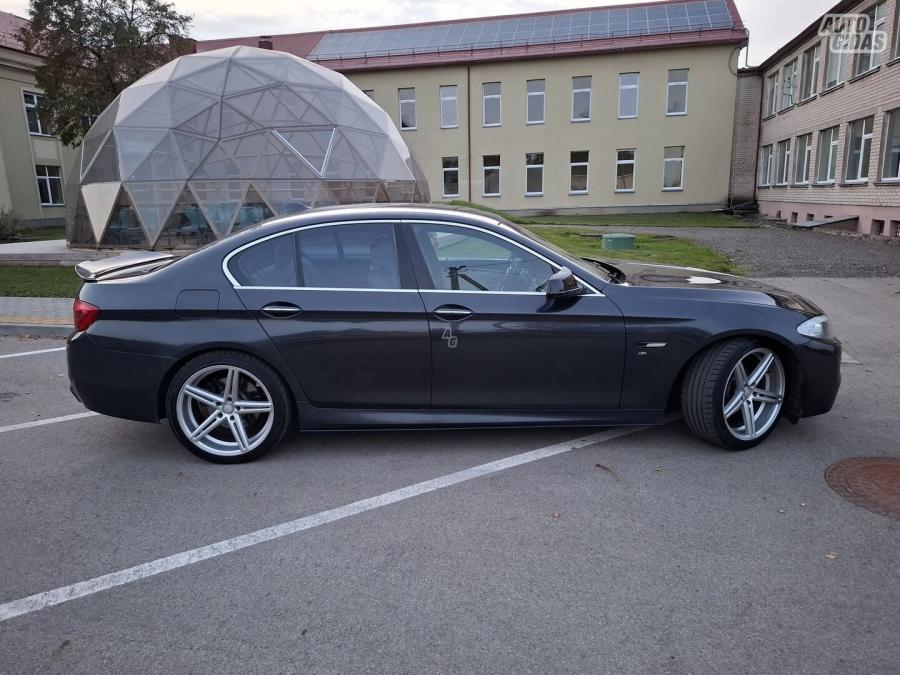 BMW 520 2012 in Kaunas, with an engine capacity of 2.00 L and mileage of 360 thousand km for 6900 €, photo 14 on AUTOMOTO.COM.LV