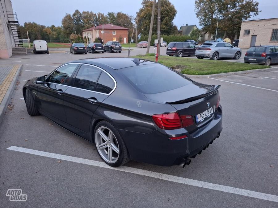 BMW 520 2012 in Kaunas, with an engine capacity of 2.00 L and mileage of 360 thousand km for 6900 €, photo 17 on AUTOMOTO.COM.LV