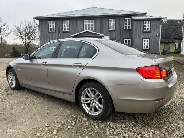 BMW 520 2013 in Kaisiadorys, with an engine capacity of 2.00 L and mileage of 300 thousand km for 9250 €, photo 6 on AUTOMOTO.COM.LV