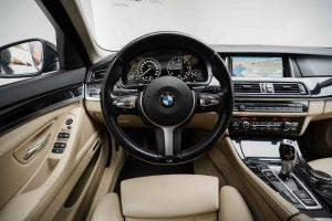 BMW 520 2015 Peetri, ar dzinēja tilpumu 2.00 L un nobraukumu 189 tūkst. km par 15000 €, foto 9 vietnē AUTOMOTO.COM.LV