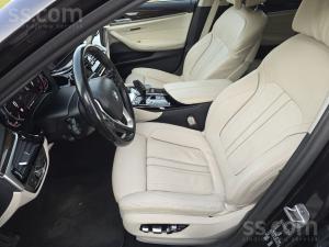 BMW 520 2017 in Riga, with an engine capacity of 2.00 L and mileage of 235 thousand km for 22500 €, photo 19 on AUTOMOTO.COM.LV