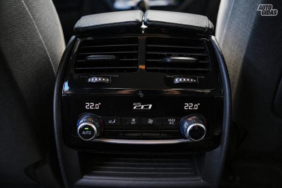 BMW 520 2017 in Visaginas, with an engine capacity of 2.00 L and mileage of 362 thousand km for 19000 €, photo 1 on AUTOMOTO.COM.LV
