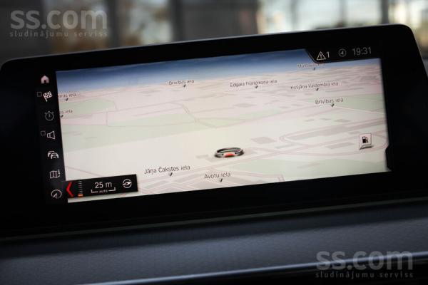 BMW 520 2018 in Jelgava, with an engine capacity of 2.00 L and mileage of 255 thousand km for 6590 €, photo 10 on AUTOMOTO.COM.LV