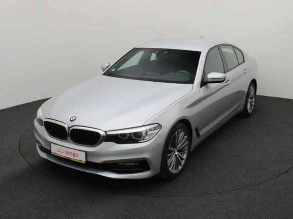 BMW 520 2018 in Vilnius, with an engine capacity of 2.00 L and mileage of 232 thousand km for 18999 €, photo 1 on AUTOMOTO.COM.LV